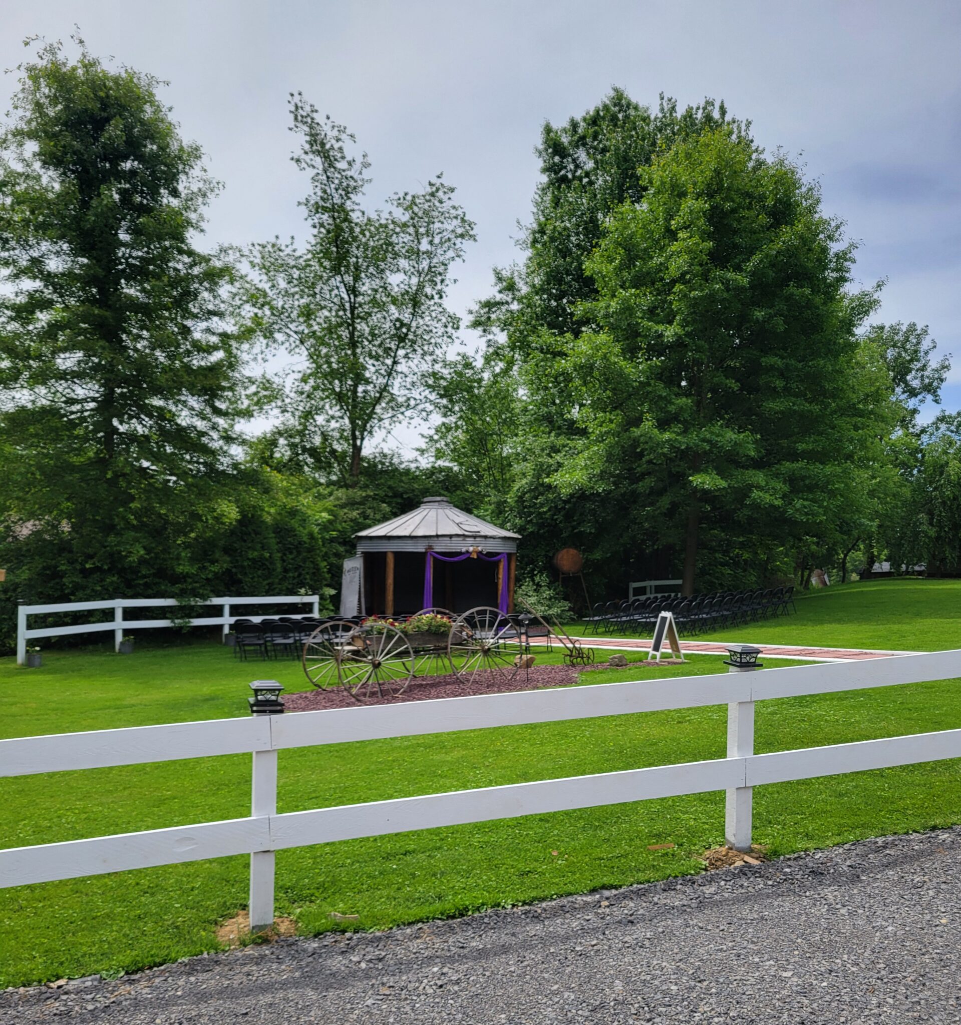 Medberry's Patch Wedding & Event Venue | Stoneboro, PA